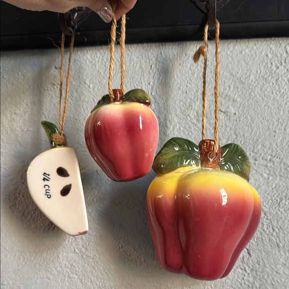 Unbranded | Kitchen | Set Of 3 Hanging Cute Vintage Red Apple Measuring ...